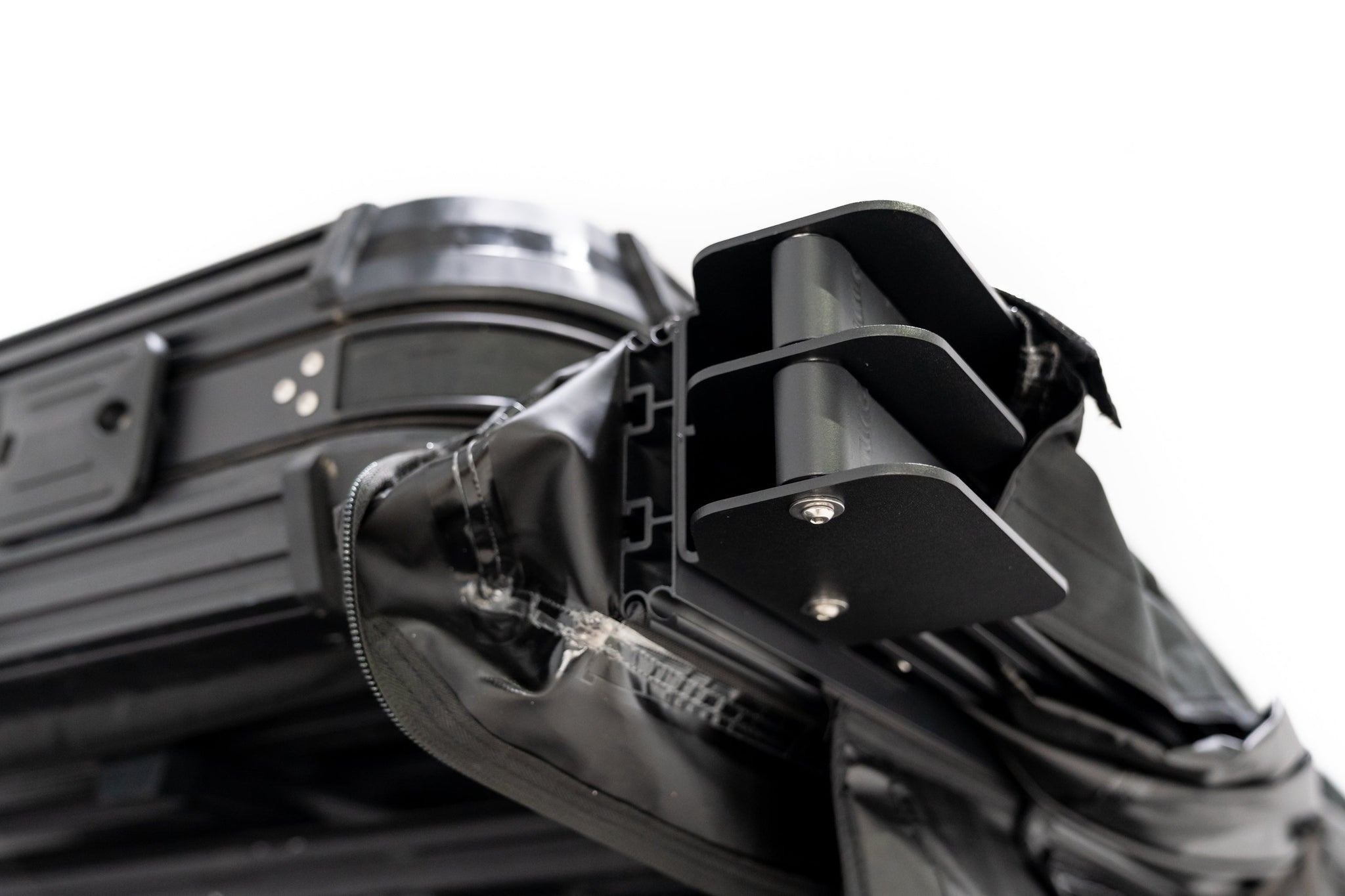 270 Awning V2 – Overland Addict